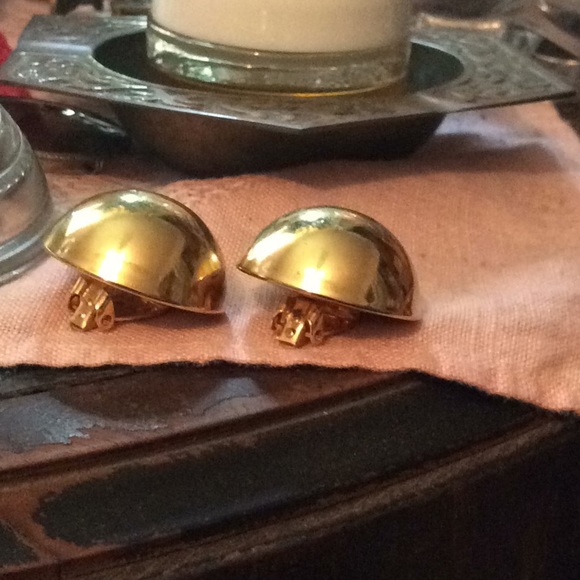 Jewelry | Gold Round Clip On Earrings | Poshmark